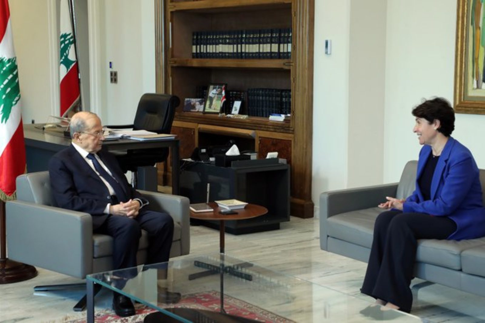 سفيرة فرنسا لدعم بلادها للبنان ولضرورة انعقاد مجلس الوزراء Beirut 24